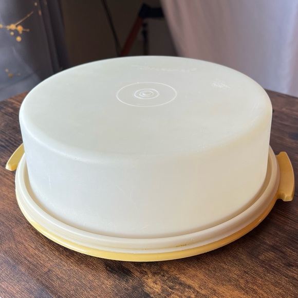 Tupperware Cake Carrier Vintage at Rose Jaques blog